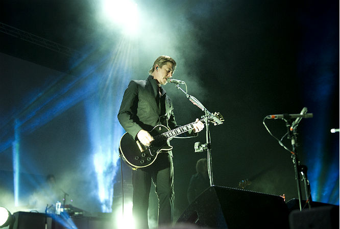 The 100 greatest frontmen of all time | Gigwise