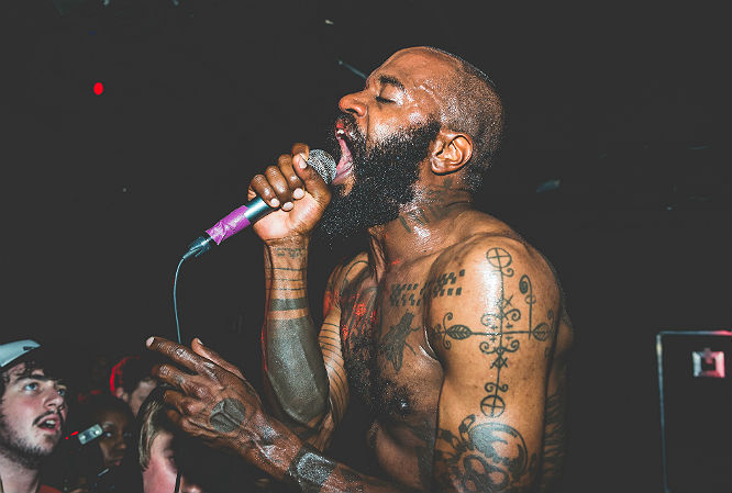 The 100 greatest frontmen of all time | Gigwise