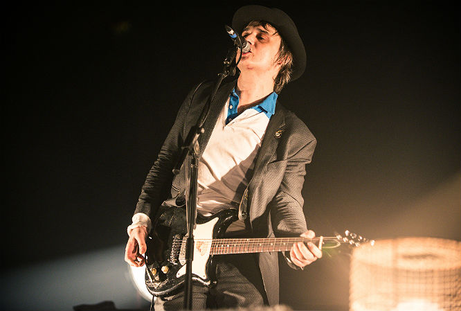 The 100 greatest frontmen of all time | Gigwise