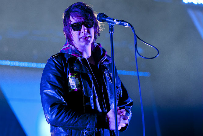 The 100 greatest frontmen of all time | Gigwise