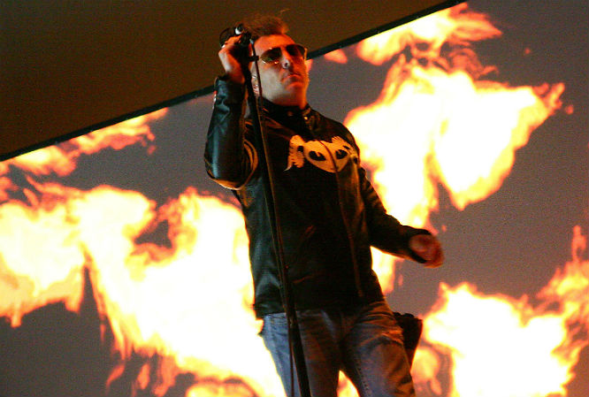 The 100 greatest frontmen of all time | Gigwise