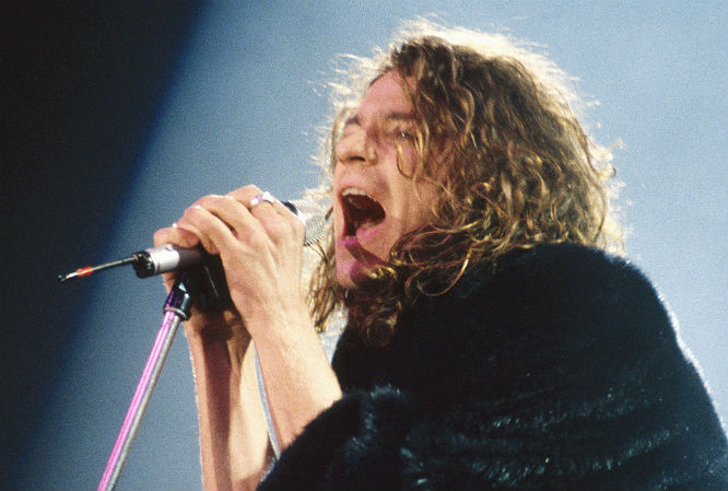 The 100 greatest frontmen of all time | Gigwise