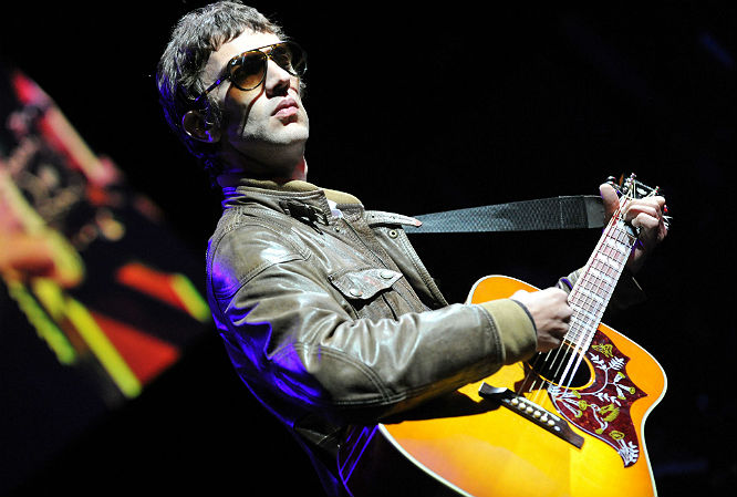 The 100 greatest frontmen of all time | Gigwise