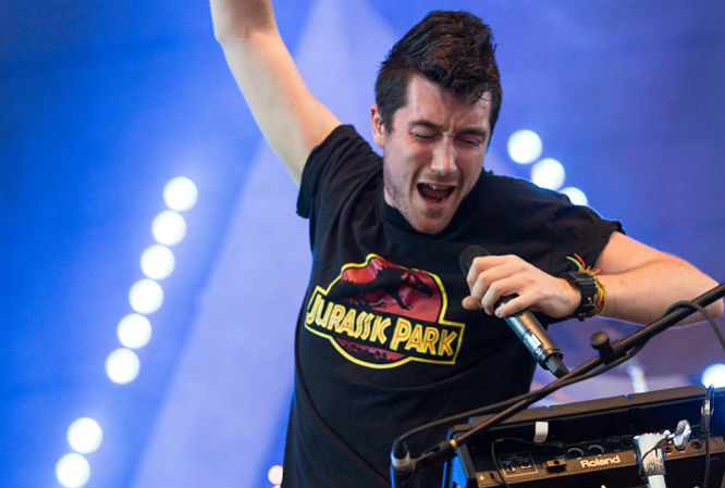 The 100 greatest frontmen of all time | Gigwise