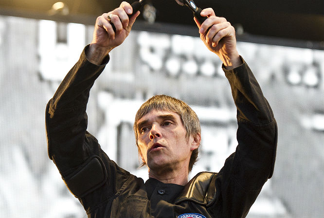 The 100 greatest frontmen of all time | Gigwise